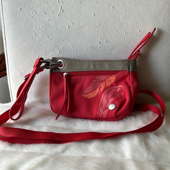 Haiku | Bags | Haiku Crossbody Bag With Wrist Strap And Crossbody Strap ...